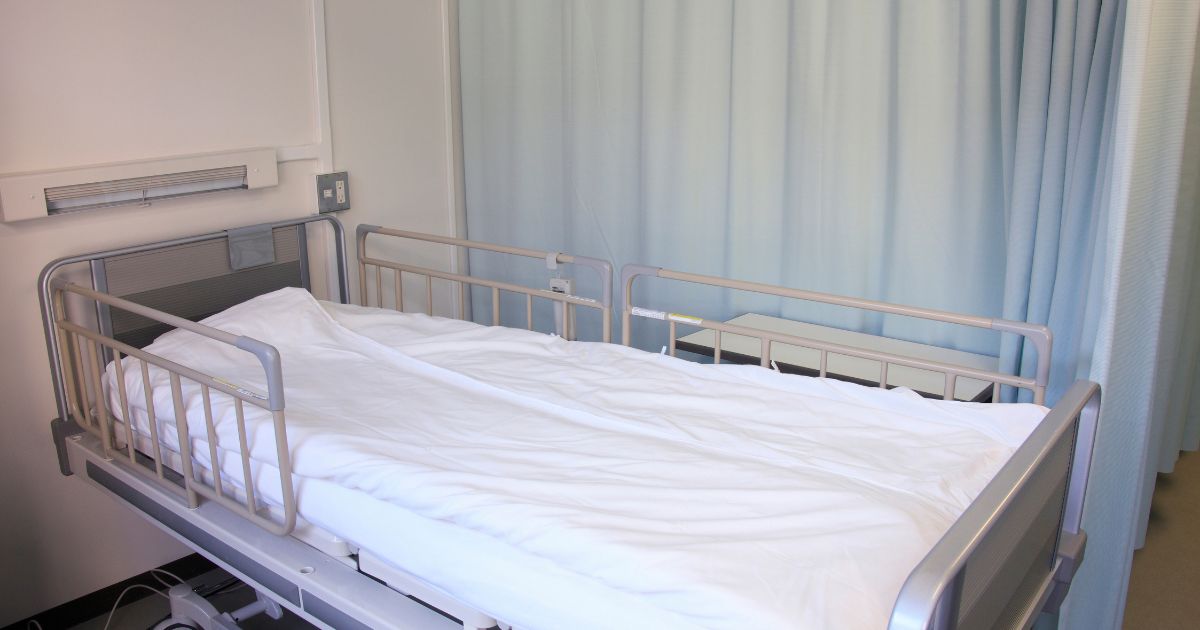 CPSC Issues a Critical Warning About Portable Bed Rails